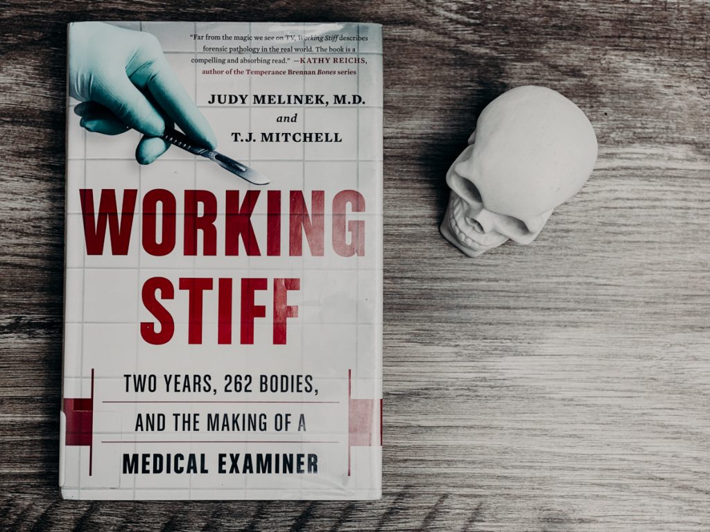 Working Stiff Book Review – A Book for Those Who are Morbidly Curious