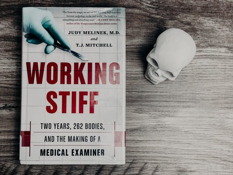 Working Stiff Book Review – A Book for Those Who are Morbidly Curious